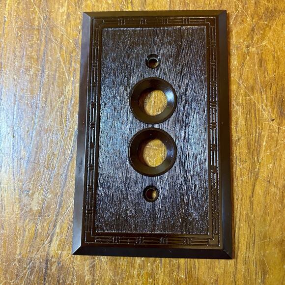 & Other Stories | Accents | Vintage Brown Bakelite Push Button Light ...